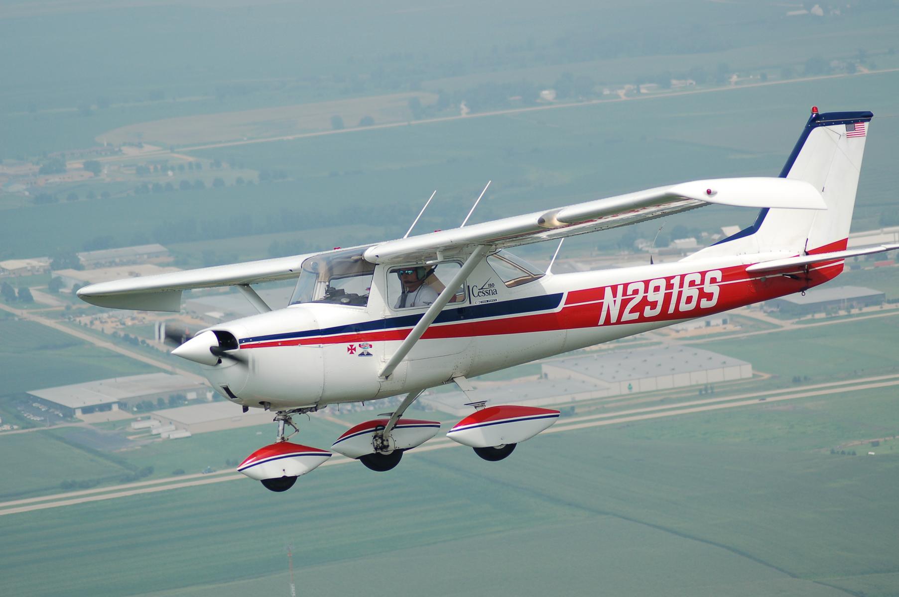 Cessna 150 152 Picture 05 Barrie Aircraft Museum
