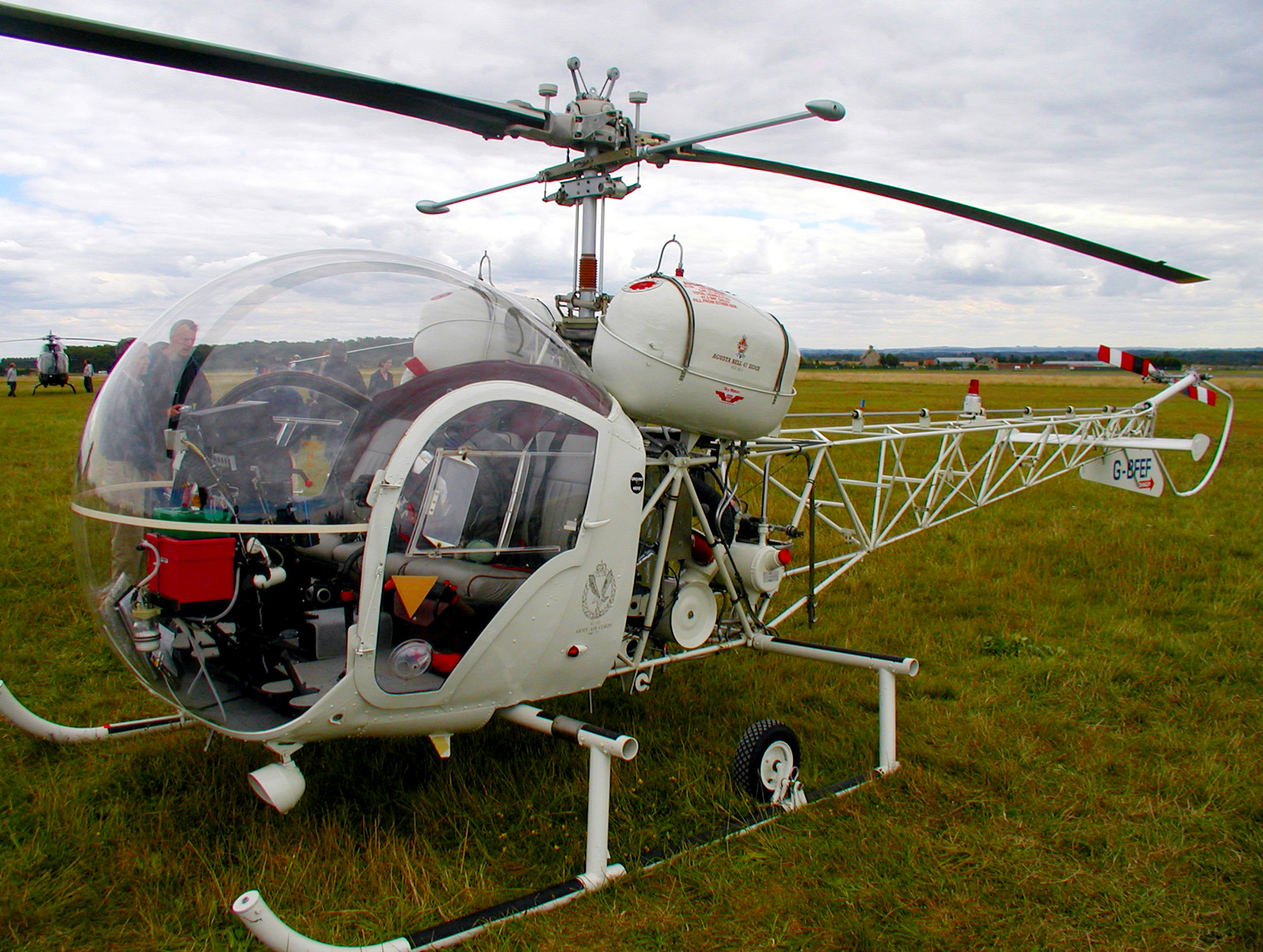 Bell 47 Pictures Technical Data History Barrie Aircraft Museum Bell 47 Pictures Technical Data History Barrie Aircraft Museum
